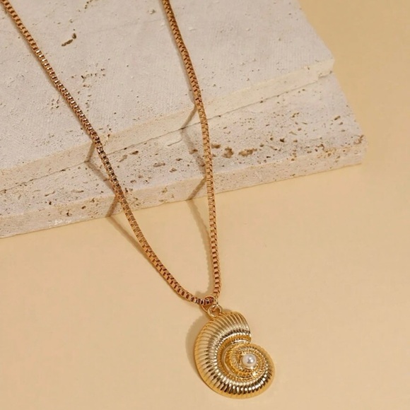 Jewelry | Pearl In Shark Eye Shell Nautilus Sundial Seashell Ammonite ...
